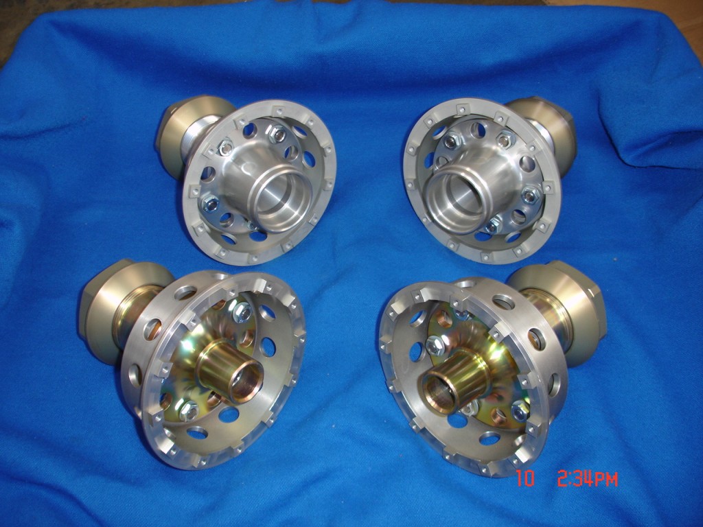 CENTER LOCK HUBS AND HATS | Jim Torres Racing